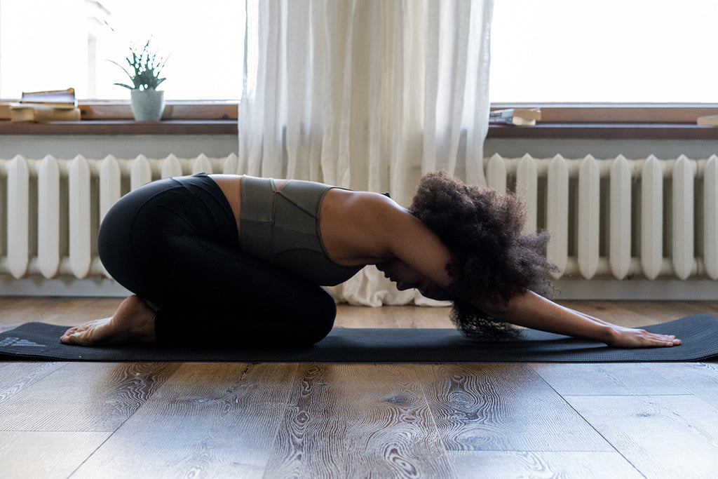 How getting on the mat can ease our bodies and minds in midlife. – MPOWDER